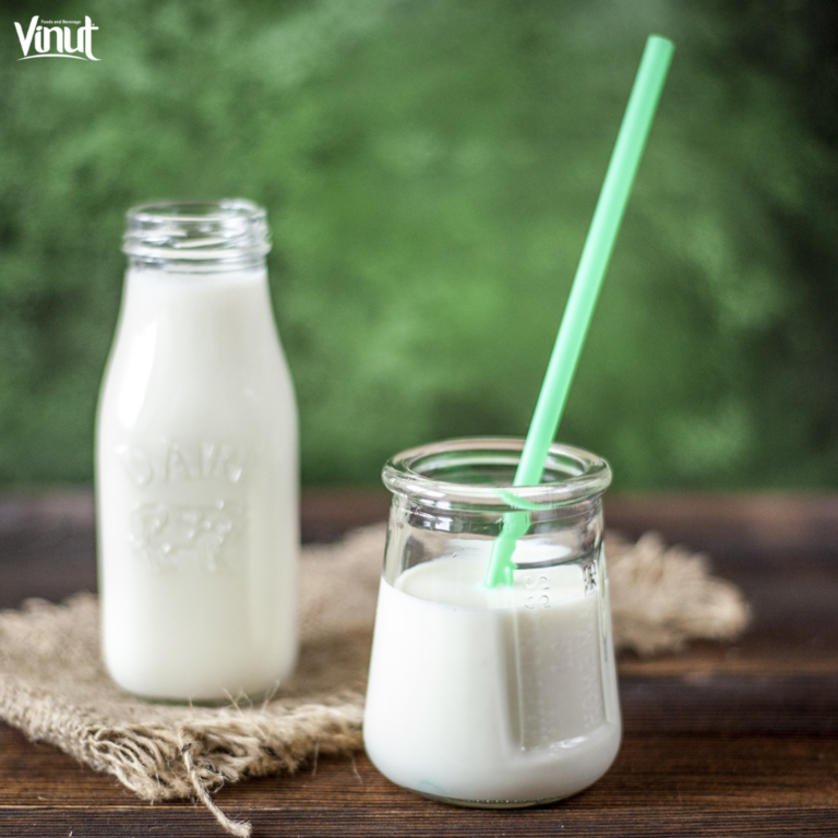 The Best Time to Drink Milk: A Complete Guide - Cojo Cojo